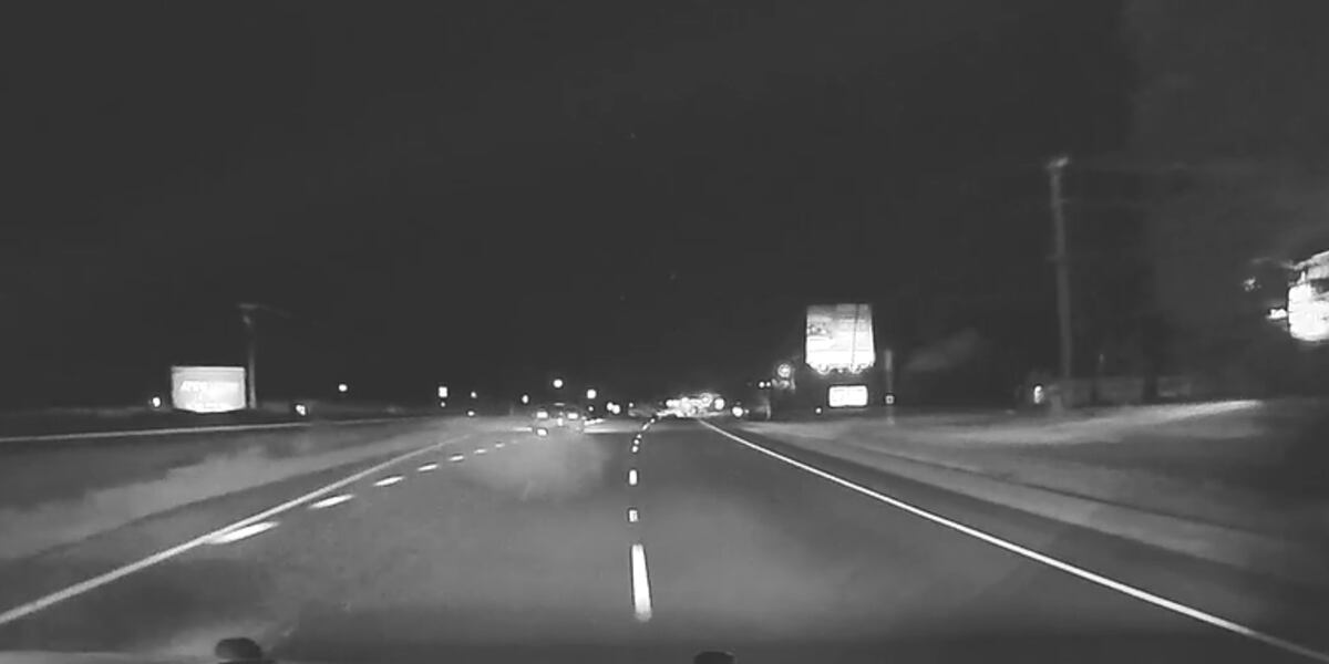 Dashcam video shows teen leading police on 100 mph high-speed chase Dashcam video shows teen leading police on 100 mph high-speed chase